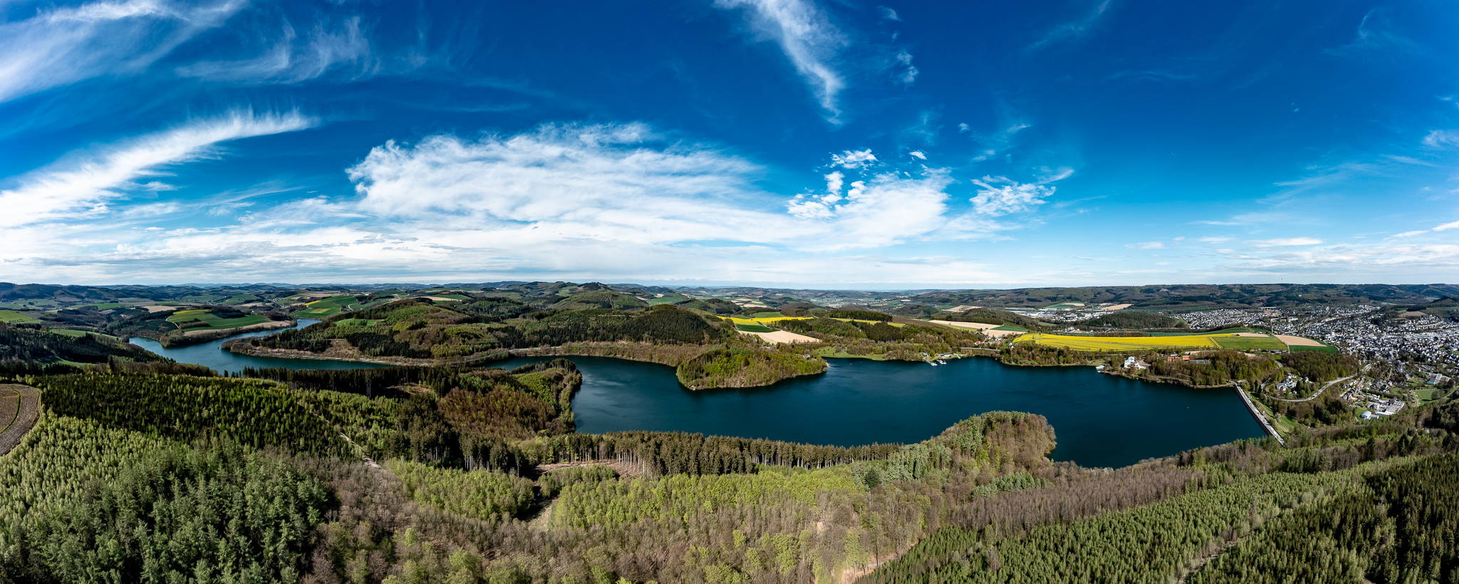 mono-pics - Realized with Pictrs.com